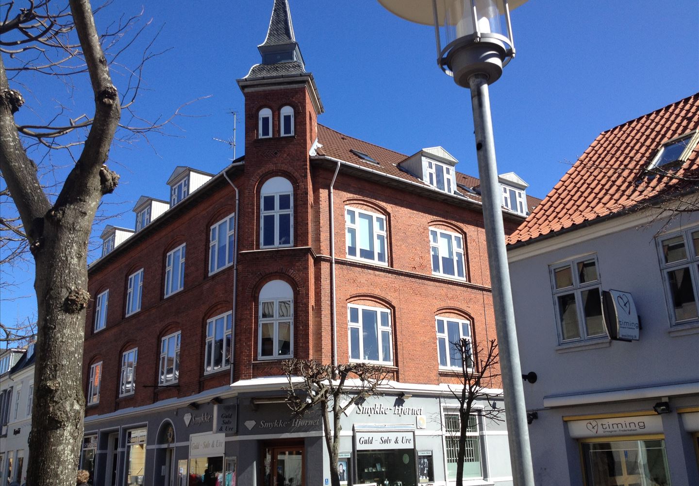 Kirkegade 1C, 9900 Frederikshavn – Se vigtig info