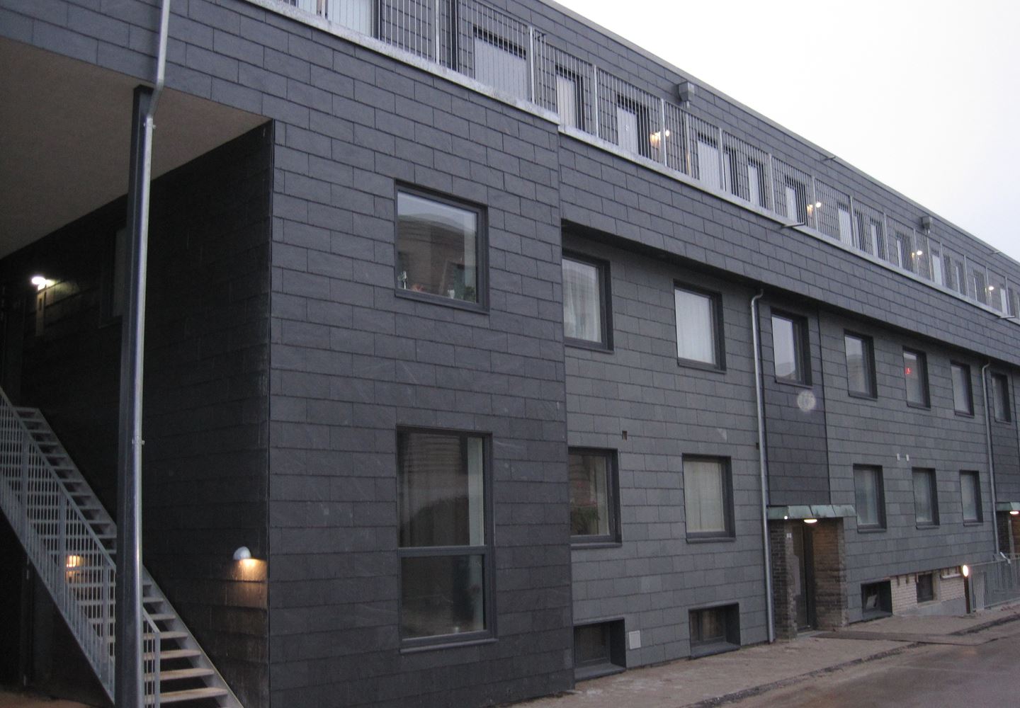 Skovledet 91B, 1. th, 3400 Hillerød – Se vigtig info